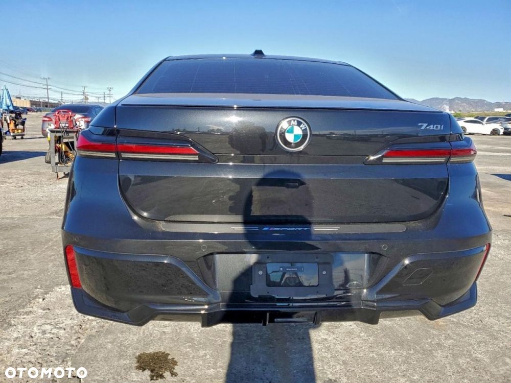 Używany BMW Seria 7 2024 - 189 000 PLN, 48 341 km - Otomoto.pl