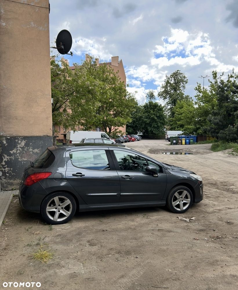 Używany Peugeot 308 2008 - 9 500 PLN, 244 893 km - Otomoto.pl
