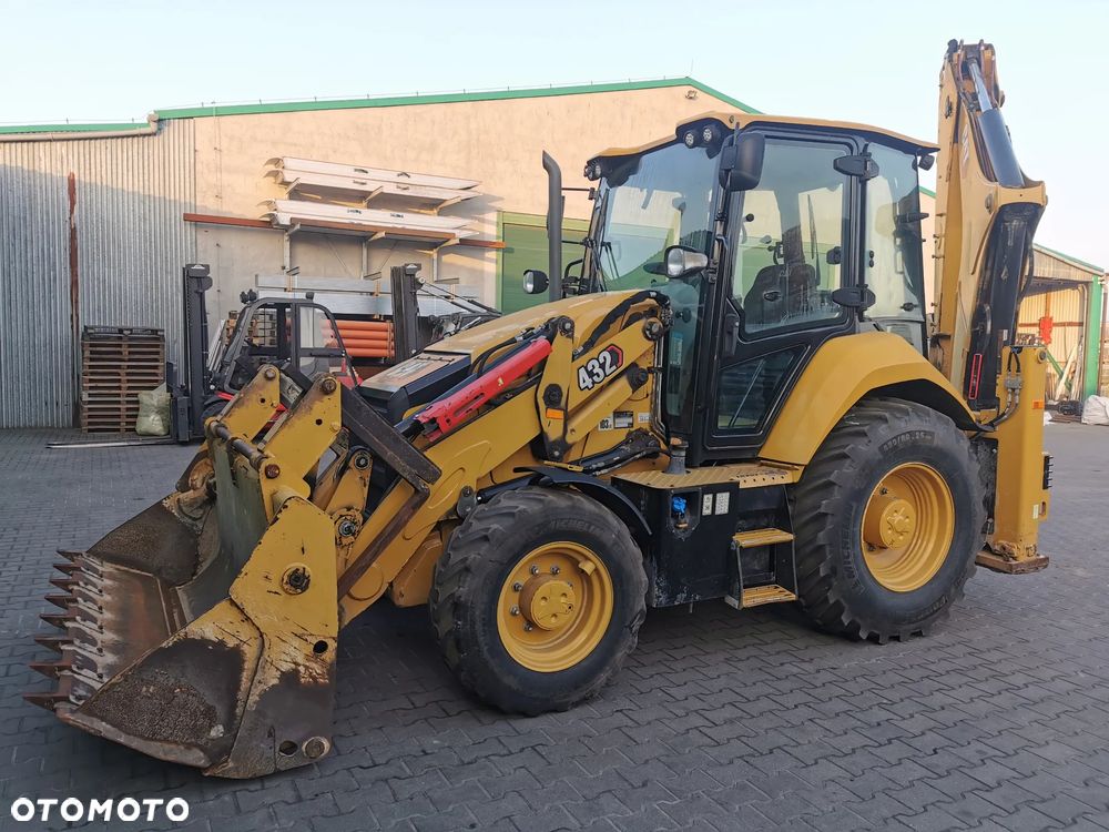 Używany Caterpillar CAT 432E 2011 - 325 500 PLN - Otomoto.pl