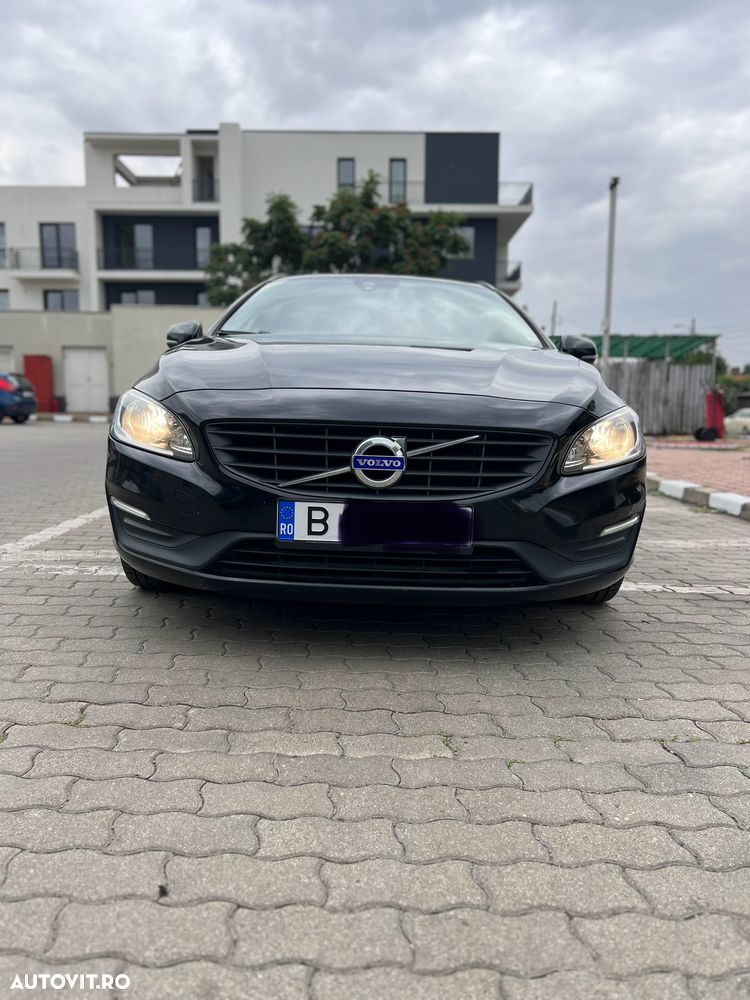 Utilizat Volvo V60 2017 - 9 450 EUR, 216 112 km - Autovit.ro