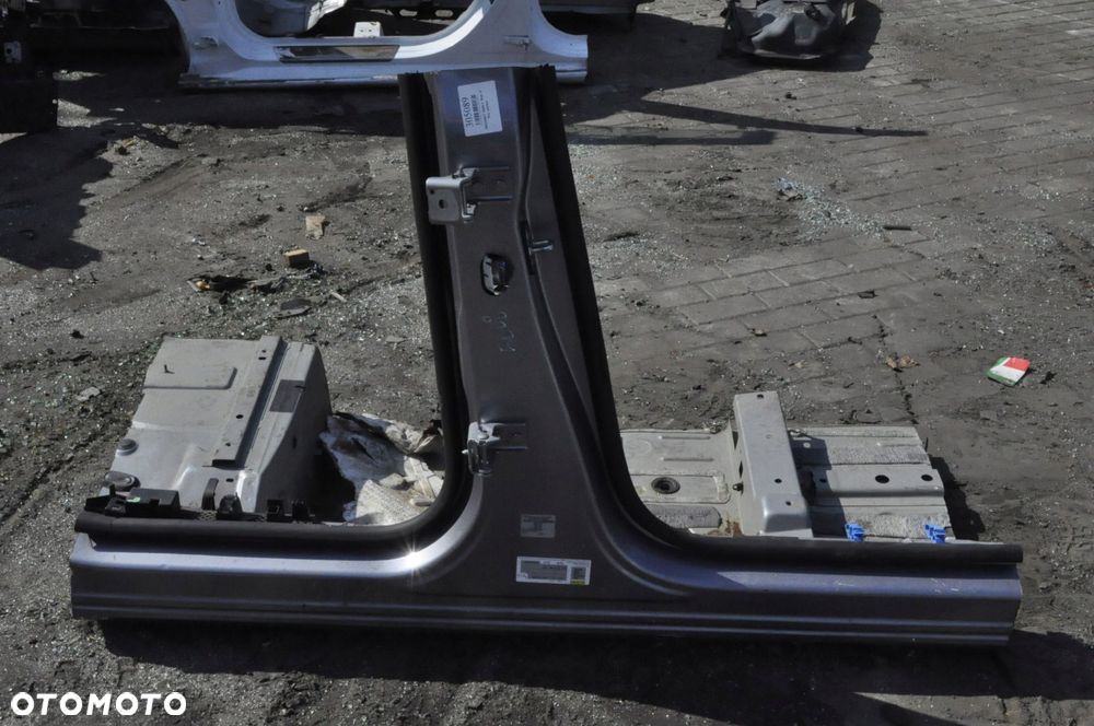 Używany Progi - 800 PLN - Otomoto.pl