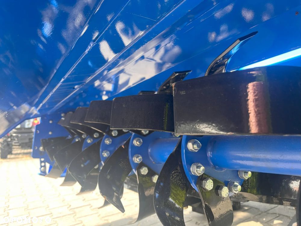 Nowy Solis Glebogryzarka 2024 - 5 900 PLN - Otomoto.pl