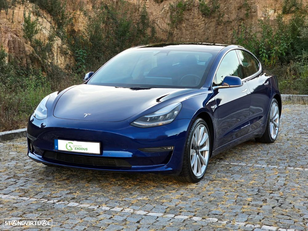 Usado Tesla Model 3 2019 - 25 000 EUR, 119 000 km - Standvirtual.com