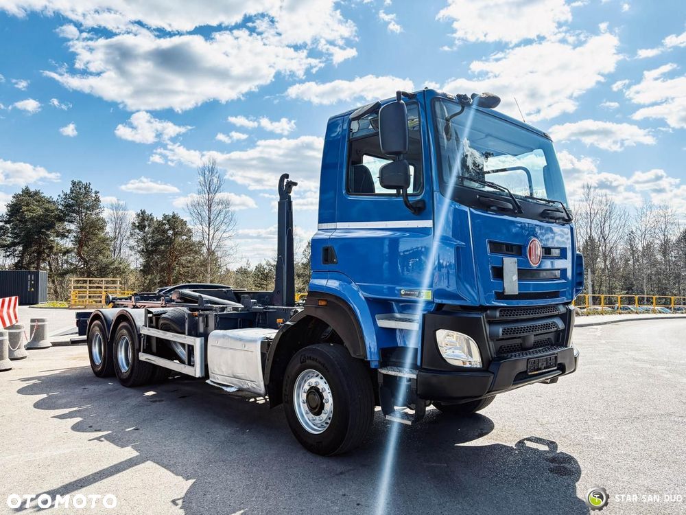 Używany Tatra T158 PHOENIX 6x6 Euro 6 2015 - 366 540 PLN, 281 200 km ...