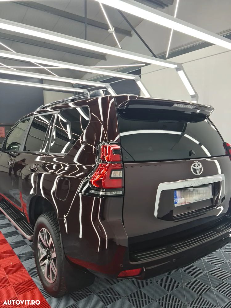 Utilizat Toyota Land Cruiser 2013 - 25 500 EUR, 175 975 km - Autovit.ro