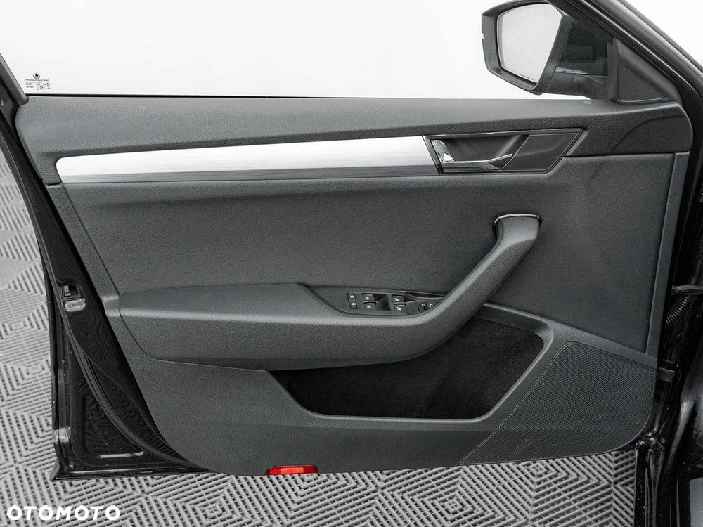 Używany Skoda Superb 2020 - 79 850 PLN, 150 078 km - Otomoto.pl