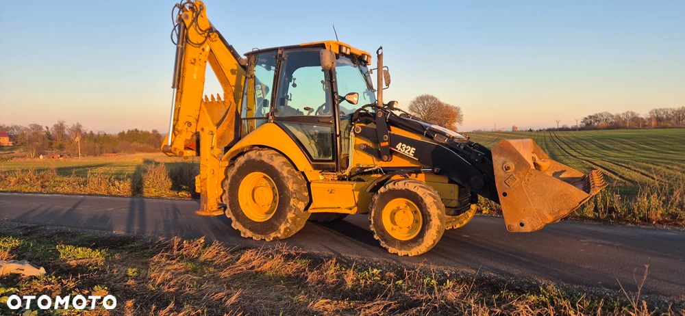 Używany Caterpillar CAT 432E umowa kupna f 432 e 2007 - 135 000 PLN ...