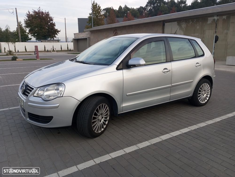 Usado VW Polo 2005 - 3 250 EUR, 252 km - Standvirtual.com