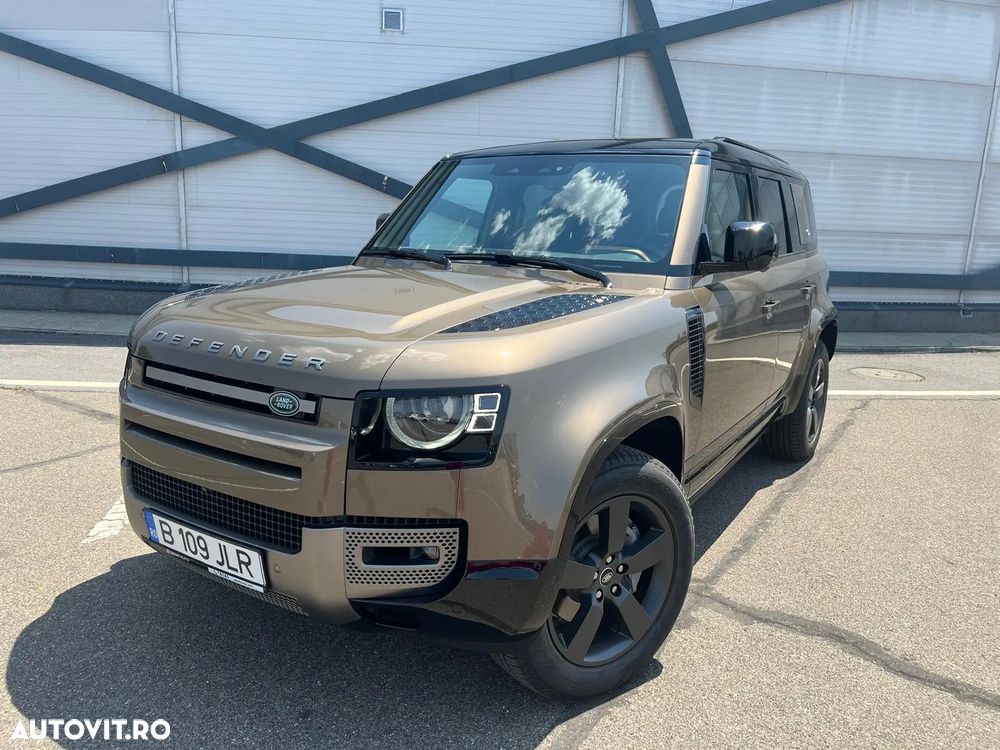 Second hand Land Rover Defender - 95 200 EUR6 000 km - Autovit