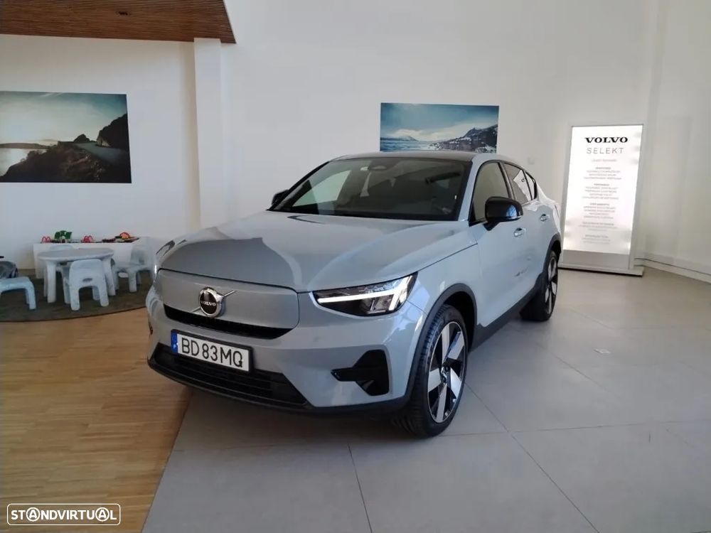 Usado Volvo C40 2023 - 48 500 EUR, 8 000 km - Standvirtual.com