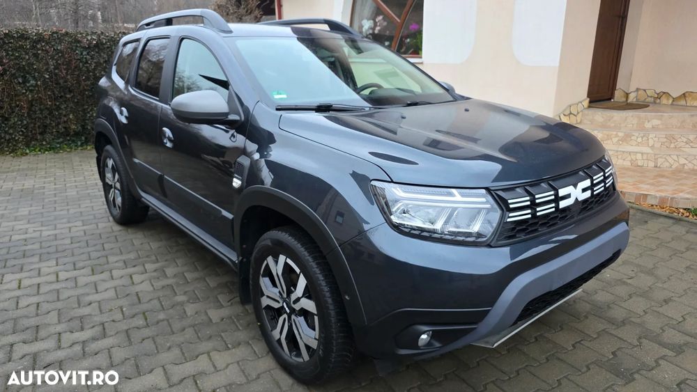 Verwunderlich 2023 Dacia Duster Blue Dci 115 4x4 Journey Fotos