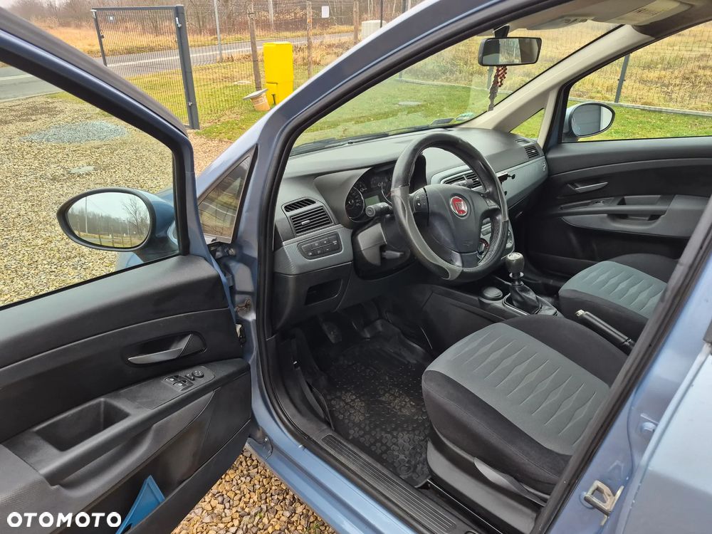 Używany Fiat Grande Punto 2009 - 7 000 PLN, 262 003 km - Otomoto.pl