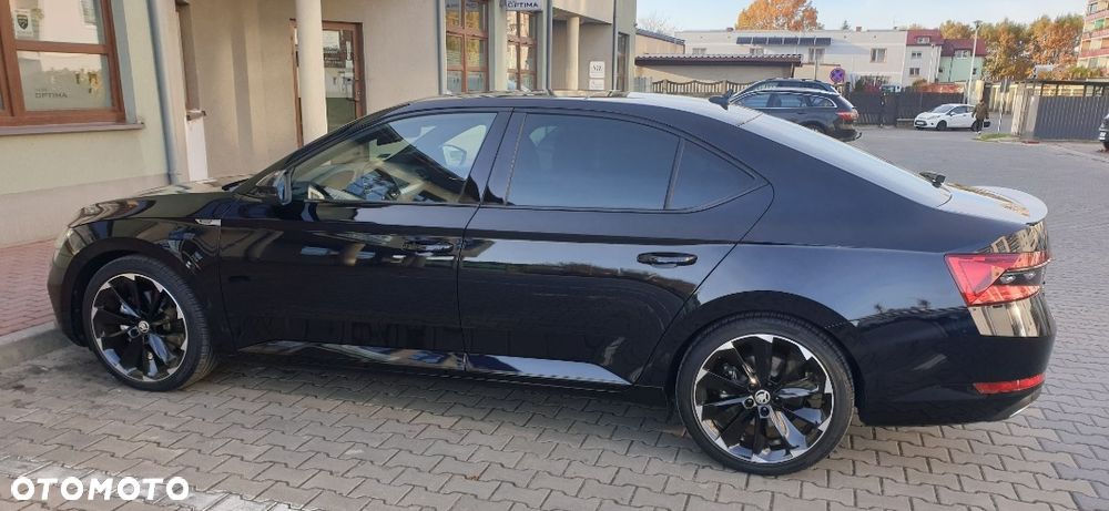 Używany Skoda Superb 2021 - 109 000 PLN, 176 500 km - Otomoto.pl