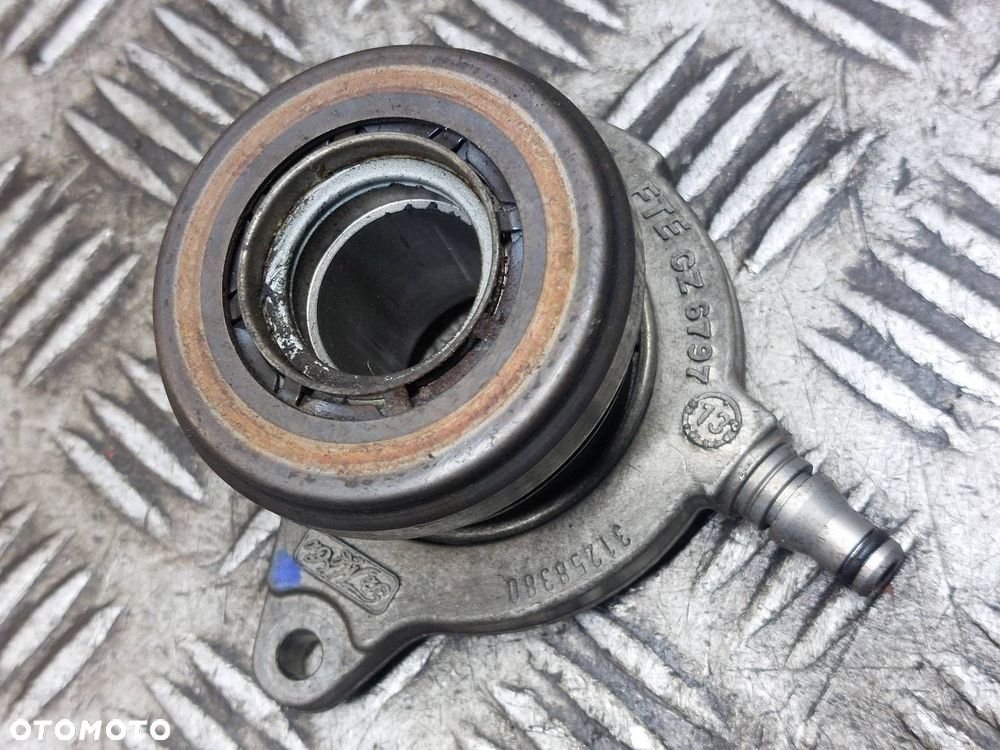 Używany Koła dwumasowe i zamachowe - 599 PLN - Otomoto.pl