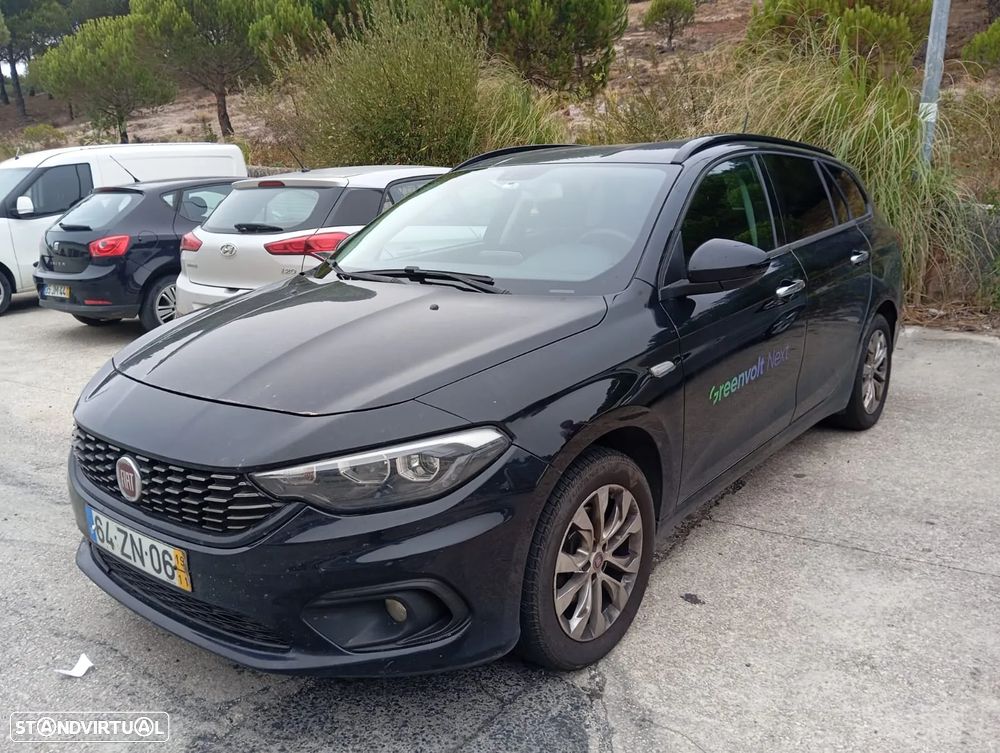 Usado Fiat Tipo Station Wagon 2019 - 7 000 EUR, 207 080 km ...