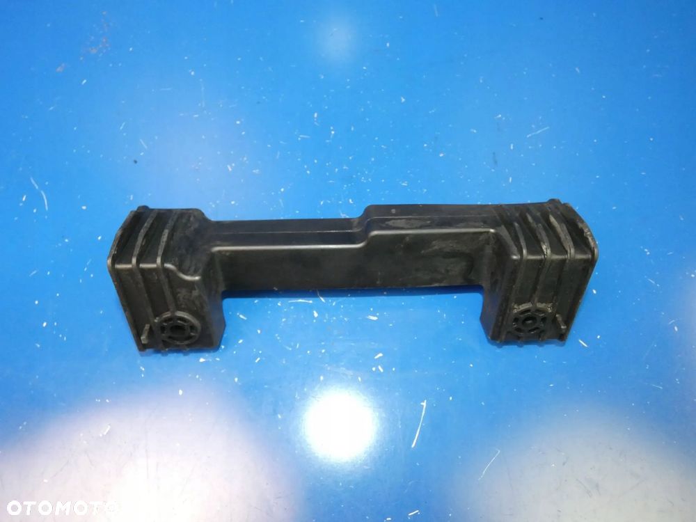 Używany Elementy mocujące - 30 PLN - Otomoto.pl