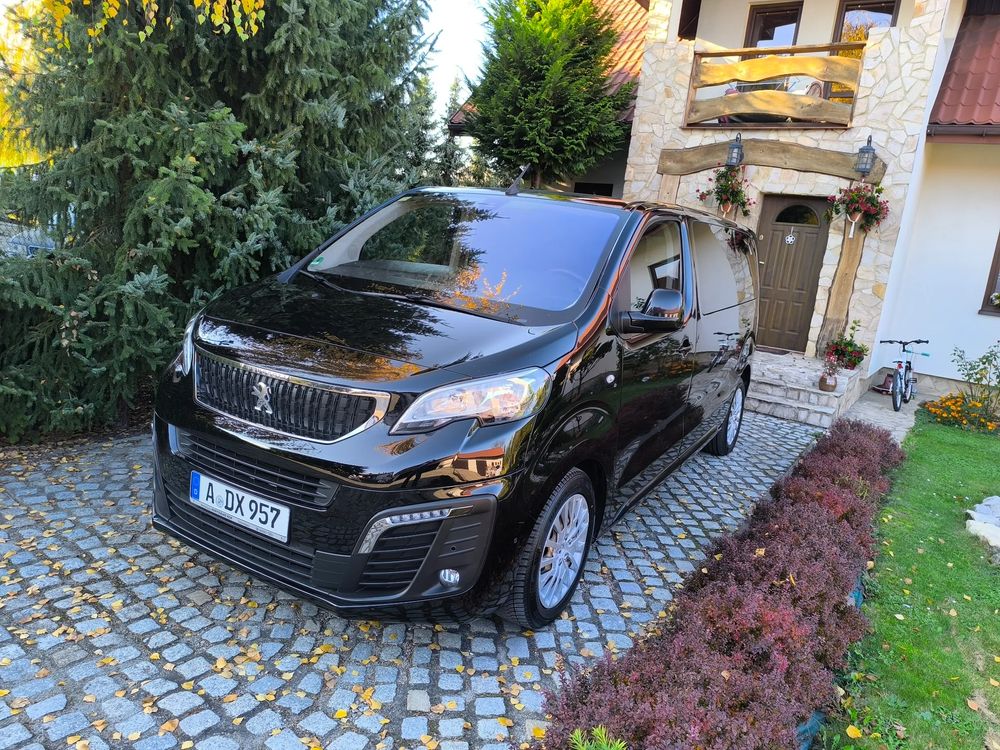 Używany Peugeot Traveller 2017 - 74 000 PLN, 198 000 km - Otomoto.pl