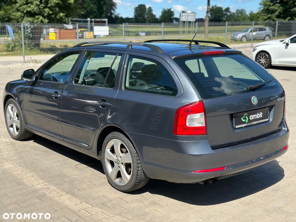 Używany Skoda Octavia 2009 - 9 900 PLN, 214 824 km - Otomoto.pl
