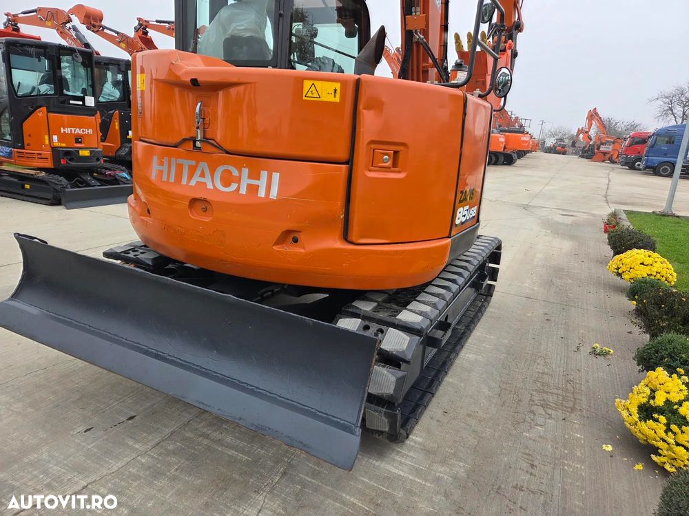 Utilizat Hitachi ZX85, 2022, 2.863h, CUPLA RAPIDA HIDRAULICA+3 CUPE NOI ...