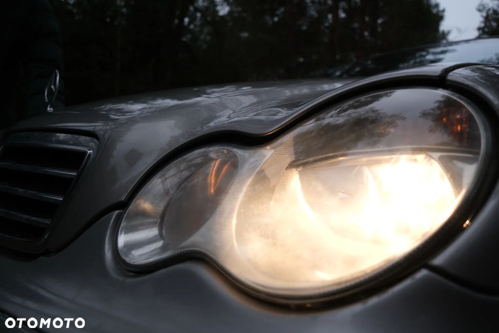 Używany Mercedes-Benz Klasa C 2007 - 9 900 PLN, 378 350 km - Otomoto.pl