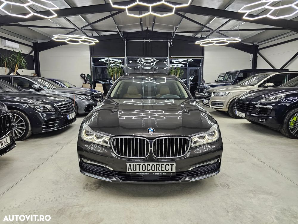 Utilizat BMW Seria 7 2015 - 34 990 EUR, 149 000 km - Autovit.ro