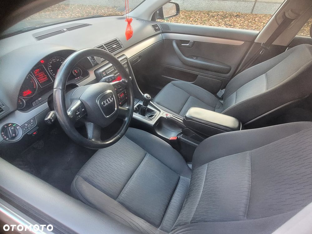 Używany Audi A4 Limousine 2007 - 28 000 PLN, 290 000 km - Otomoto.pl