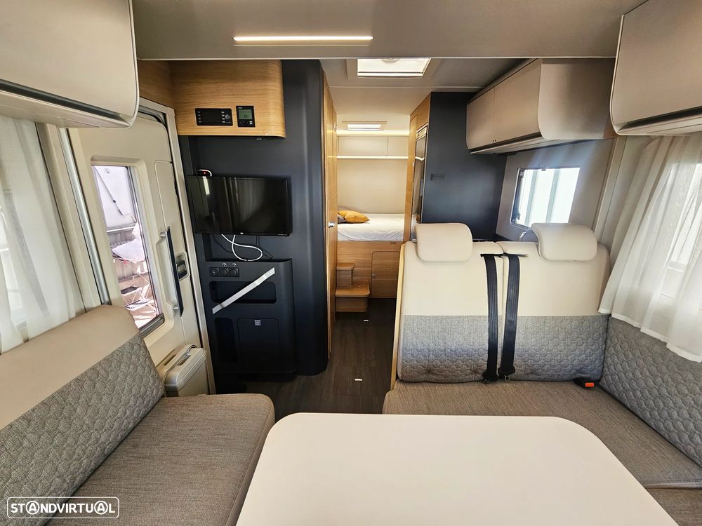 Usado Adria Matrix 2023 - 83 150 EUR - Standvirtual.com