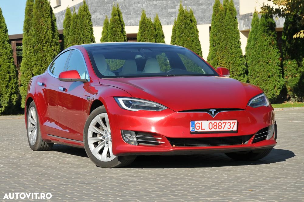 Utilizat Tesla Model S 2018 - 26 400 EUR, 180 000 km - Autovit.ro