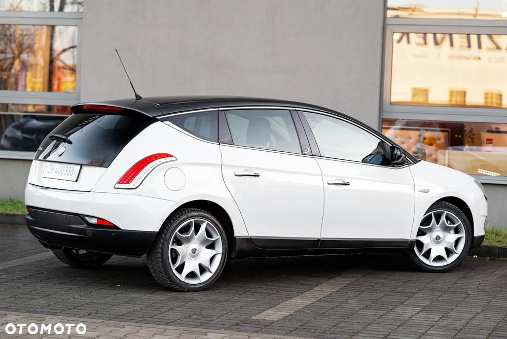 Używany Lancia Delta 2010 - 22 900 PLN, 188 000 km - Otomoto.pl