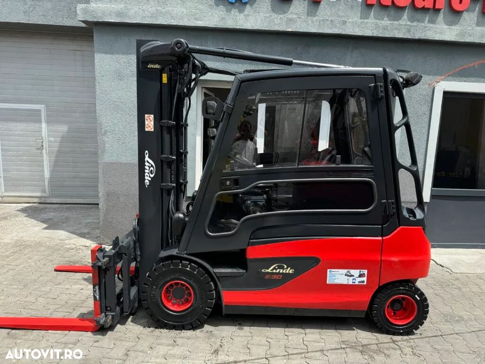 Utilizat Linde E30, Electrostivuitor, CATARG DUPLEX 2018 - 18 500 EUR ...