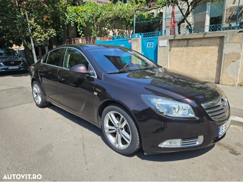 Utilizat Opel Insignia 2013 - 6 300 EUR, 174 350 km - Autovit.ro