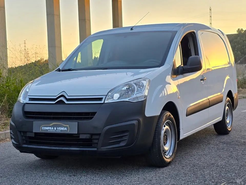 Usado Citroën Berlingo 1.6Hdi L2 Longa 2017 - 9 750 EUR, 100 000 km ...