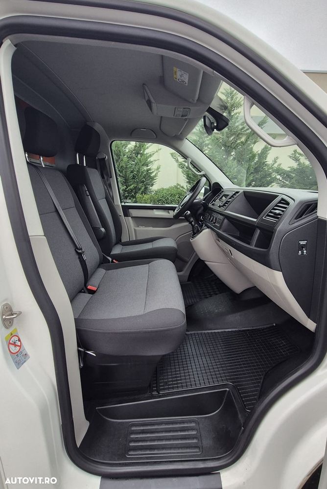 Utilizat Volkswagen Transporter 2017 - 13 975,50 EUR, 216 000 km ...