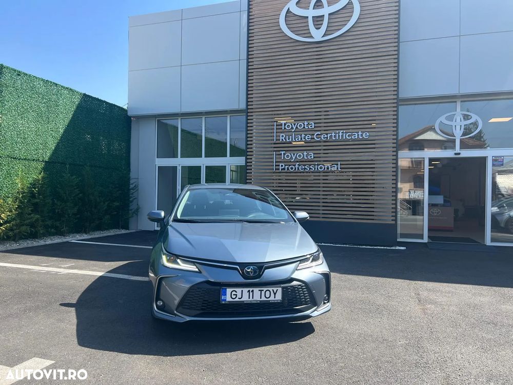Utilizat Toyota Corolla 2024 - 26 600 EUR, 6 785 km - Autovit.ro
