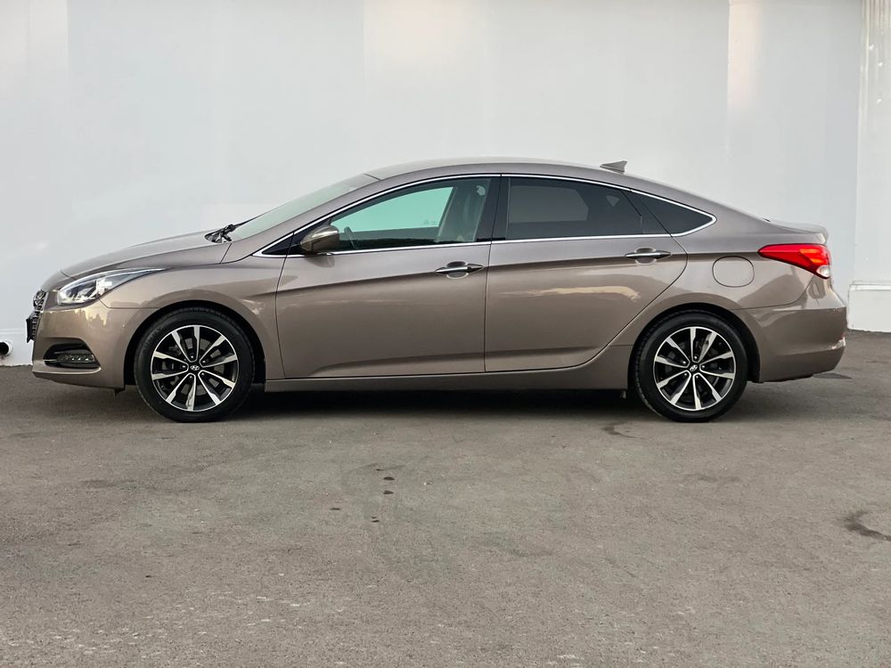 Utilizat Hyundai i40 2019 - 15 500 EUR, 118 920 km - Autovit.ro