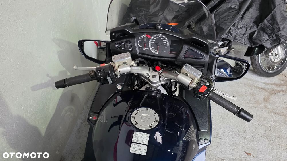 Używany Honda ST 2005 - 15 900 PLN - Otomoto.pl