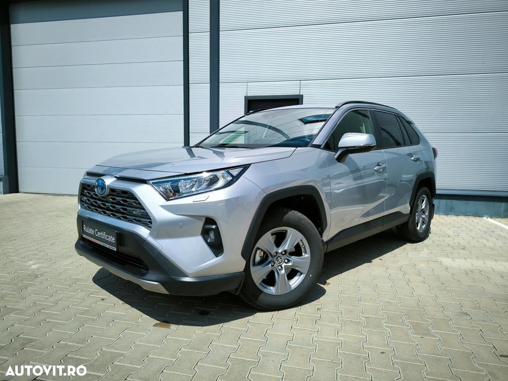 Utilizat Toyota RAV4 2024 - 37 590 EUR, 4 212 km - Autovit.ro