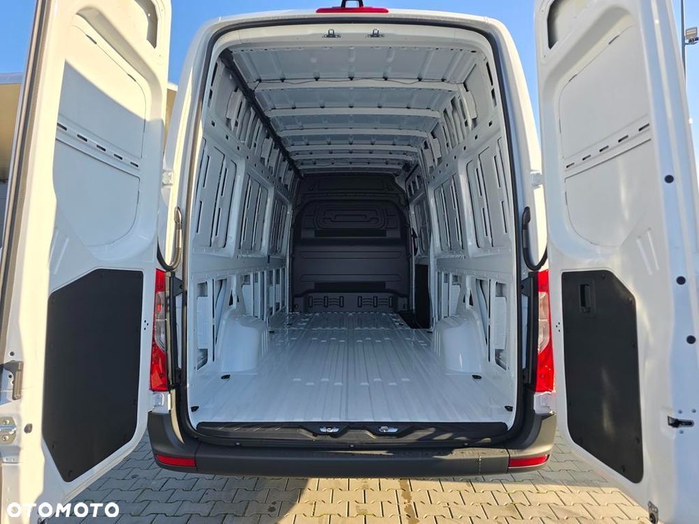 Nowy Mercedes-Benz Sprinter 317 CDI Long BASE 9G-Tronic 2025 - 210 910,56 PLN, 1 km - Otomoto.pl