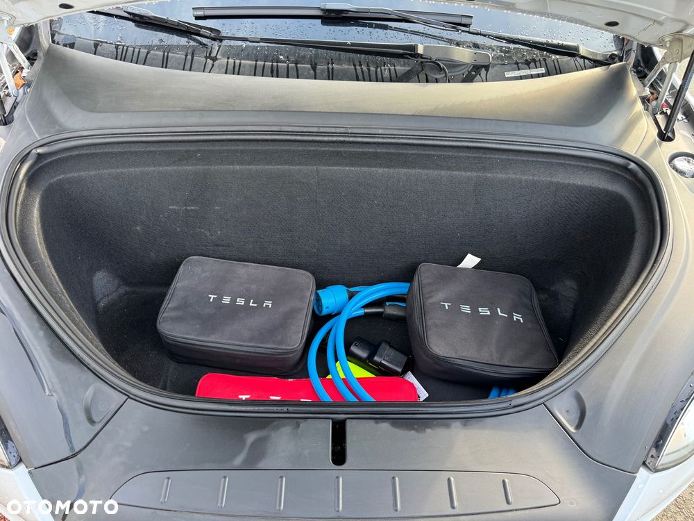 Używany Tesla Model X 2019 - 31 980 EUR, 135 500 km - Otomoto.pl