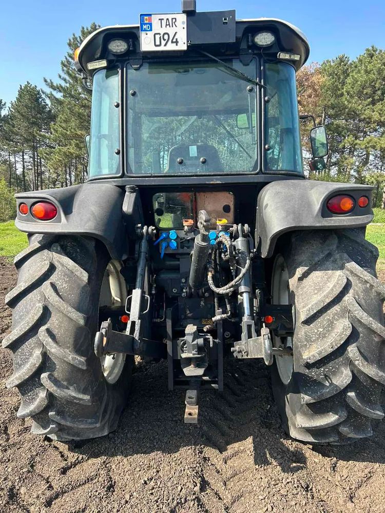 Utilizat ARMATRAC Armatrac 1104 Lux 113 c.p 2018 - 30 999,50 EUR ...