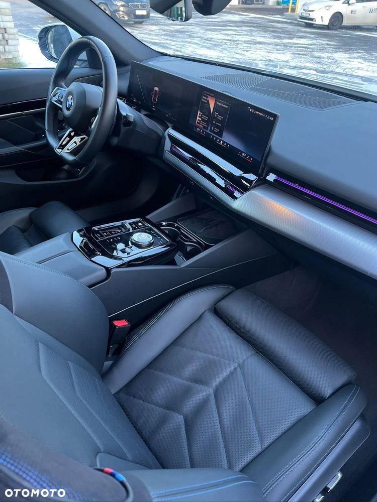 Używany BMW Seria 5 2024 - 95 000 PLN, 44 500 km - Otomoto.pl