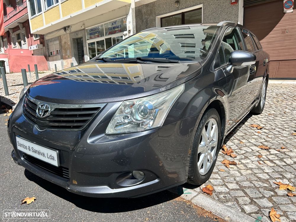 Usado Toyota Avensis SW 2010 - 11 650 EUR, 140 000 km - Standvirtual.com