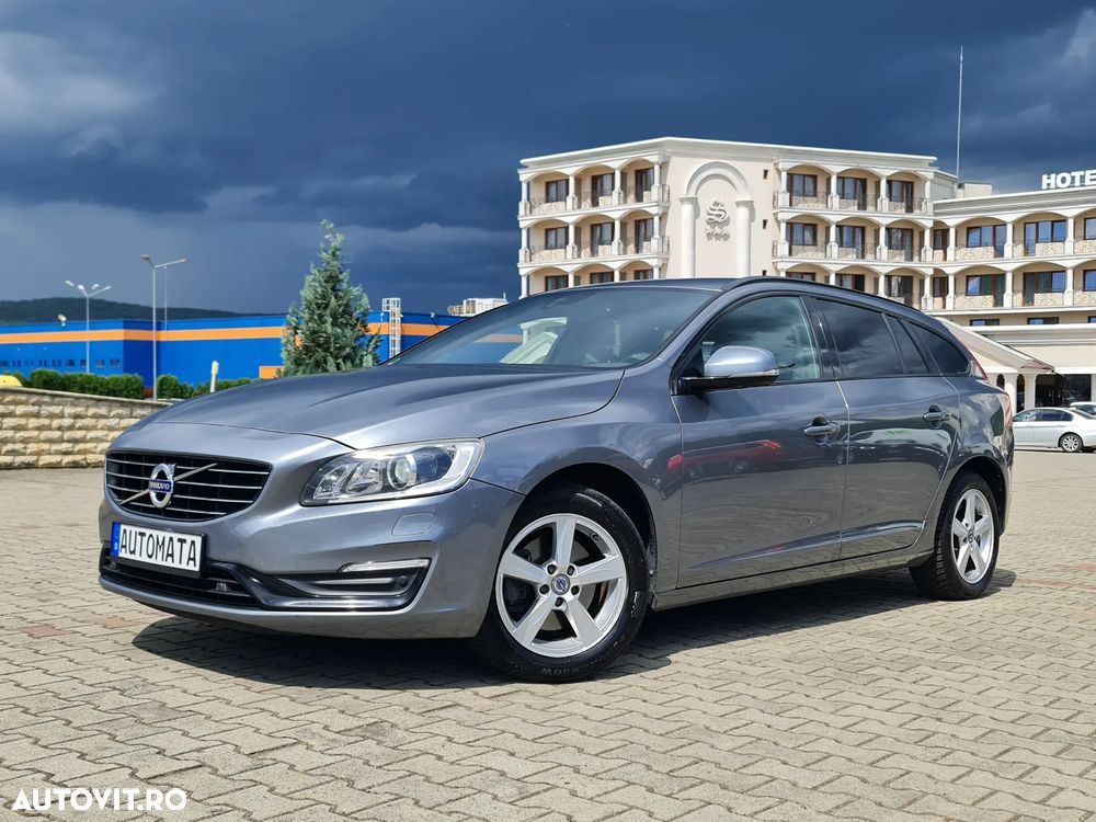 Utilizat Volvo V60 2017 - 10 990 EUR, 207 000 km - Autovit.ro