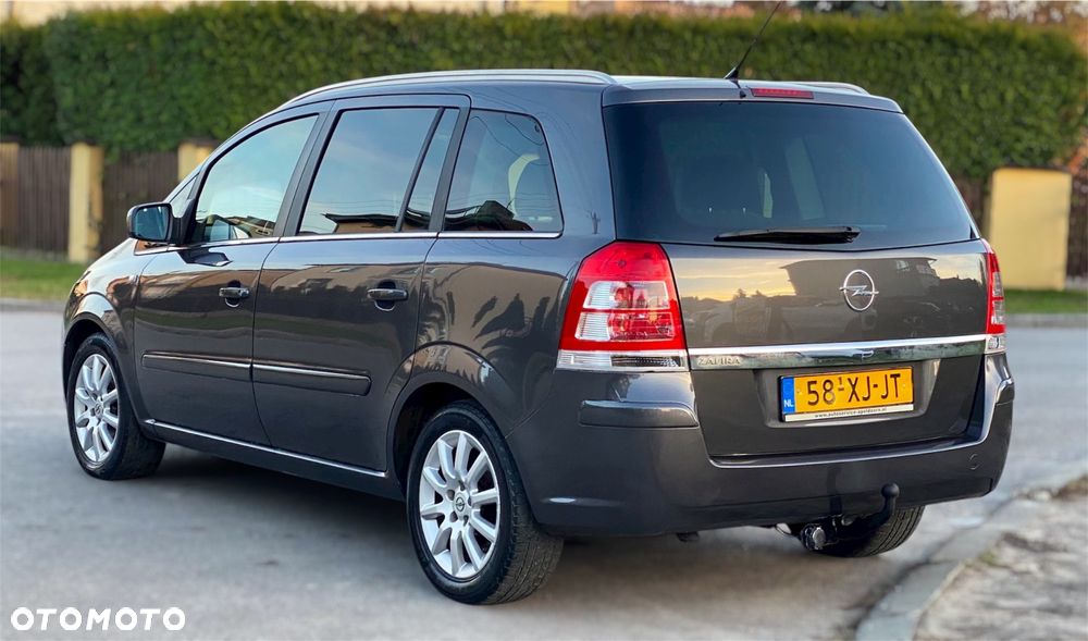 Używany Opel Zafira 2011 - 11 500 PLN, 192 300 km - Otomoto.pl