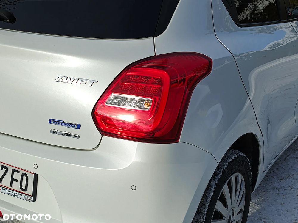 Używany Suzuki Swift 2022 - 65 900 PLN, 38 000 km - Otomoto.pl