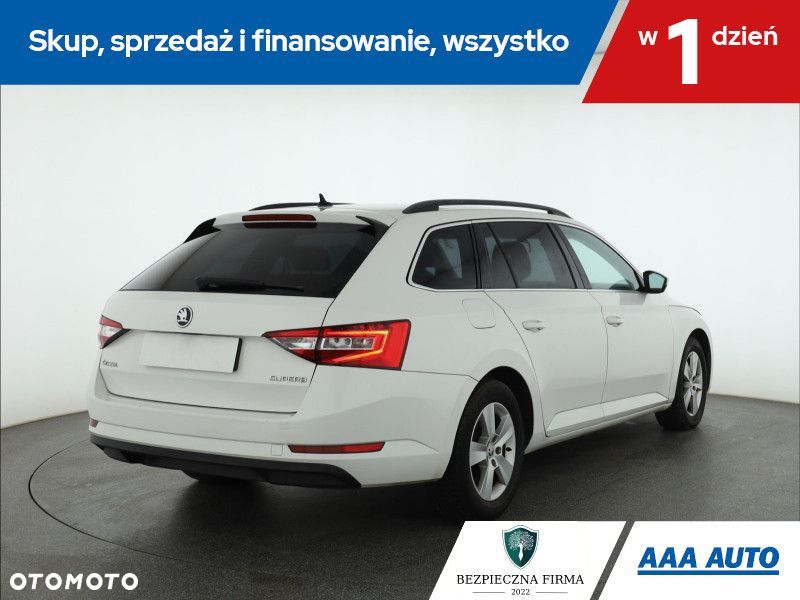 Używany Skoda Superb 2016 - 54 000 PLN, 184 310 km - Otomoto.pl