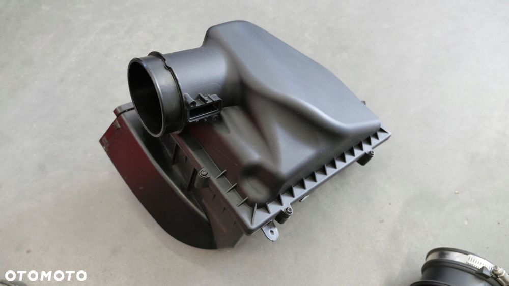 Używany Obudowy filtrów powietrza - 599 PLN - Otomoto.pl