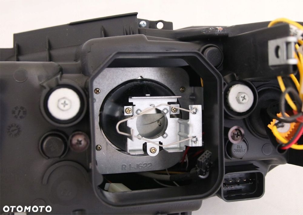 Nowy Lampy przednie - 1 719 PLN - Otomoto.pl