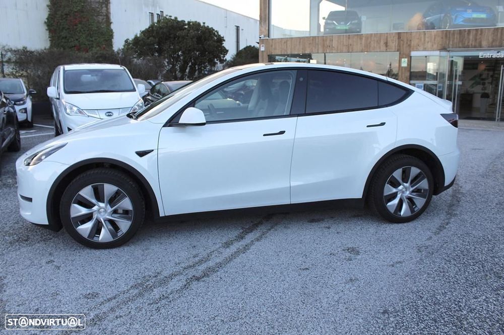 Usado Tesla Model Y 2022 - 33 900 EUR, 119 000 km - Standvirtual.com