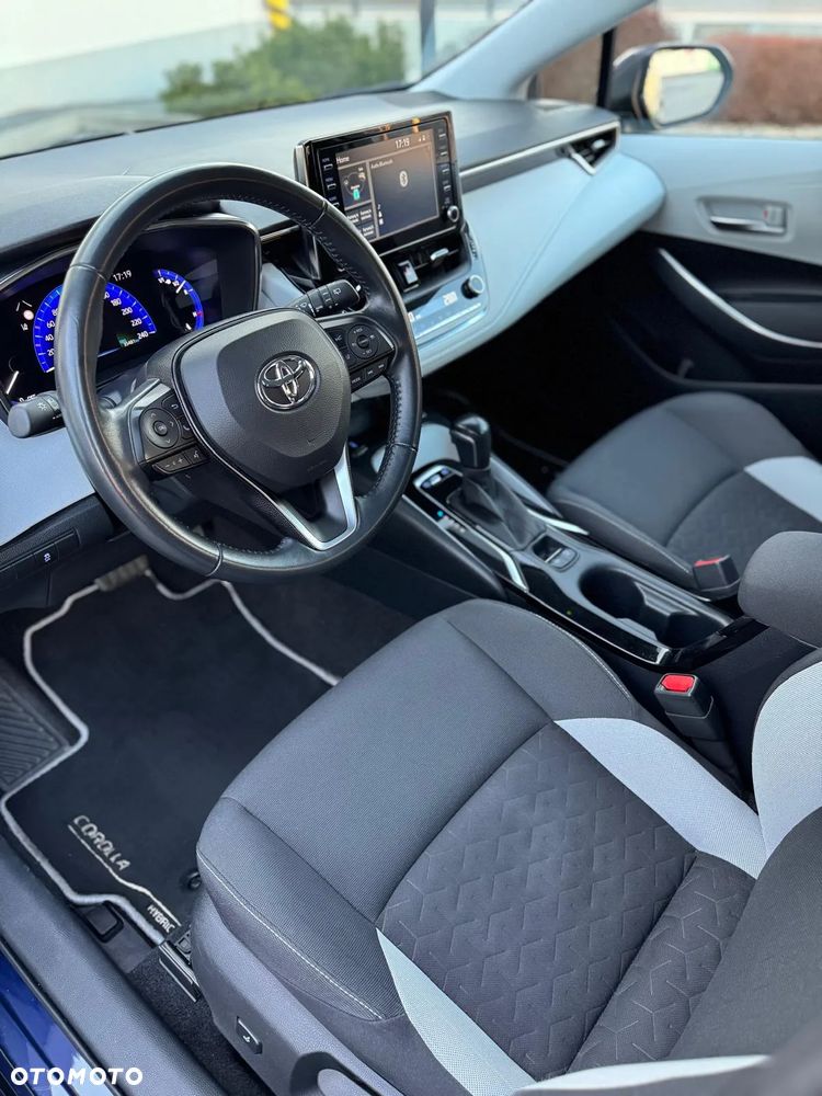 Używany Toyota Corolla 2021 - 93 500 PLN, 39 771 km - Otomoto.pl